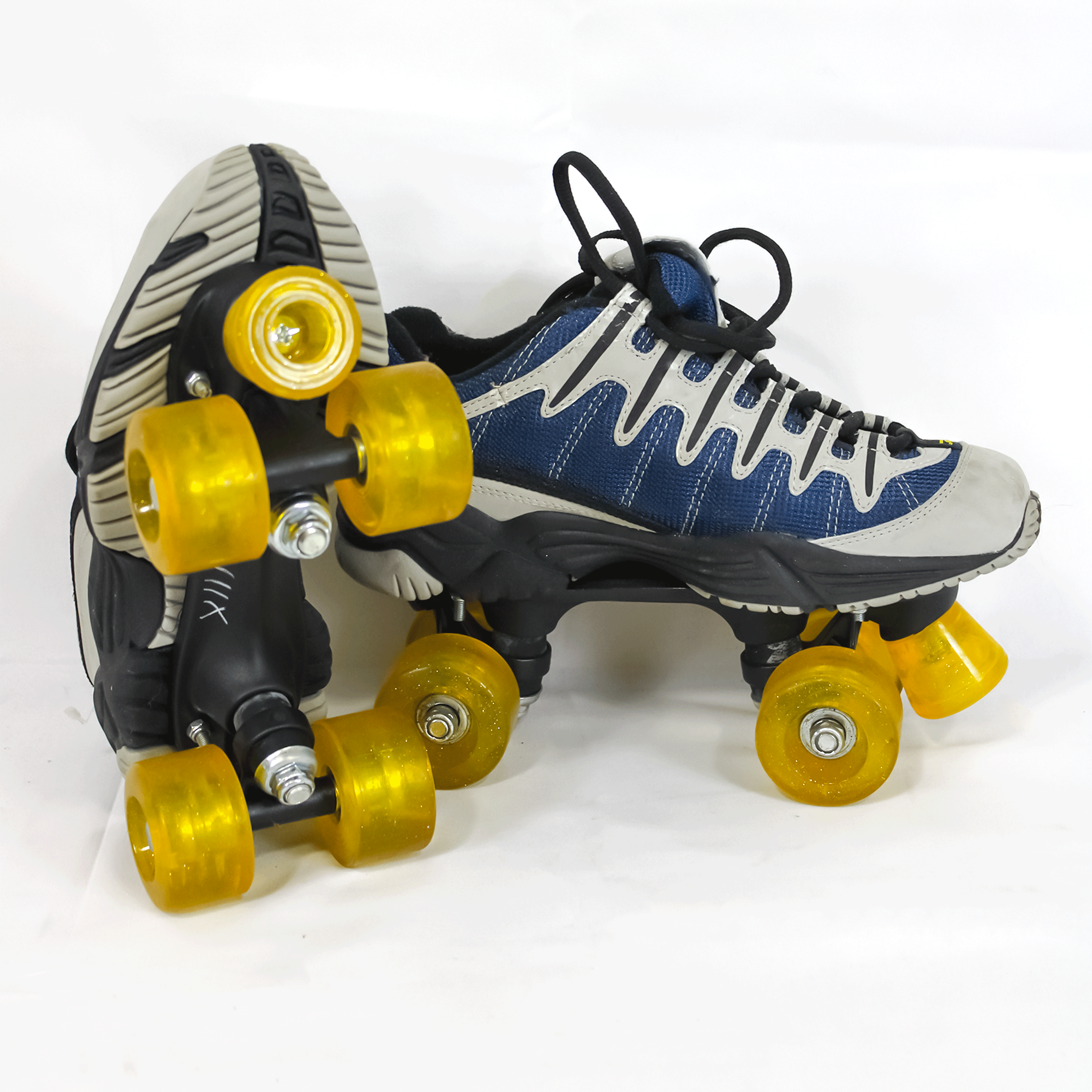 Oxygen Quad Roller Skates | Goodwill Niagara